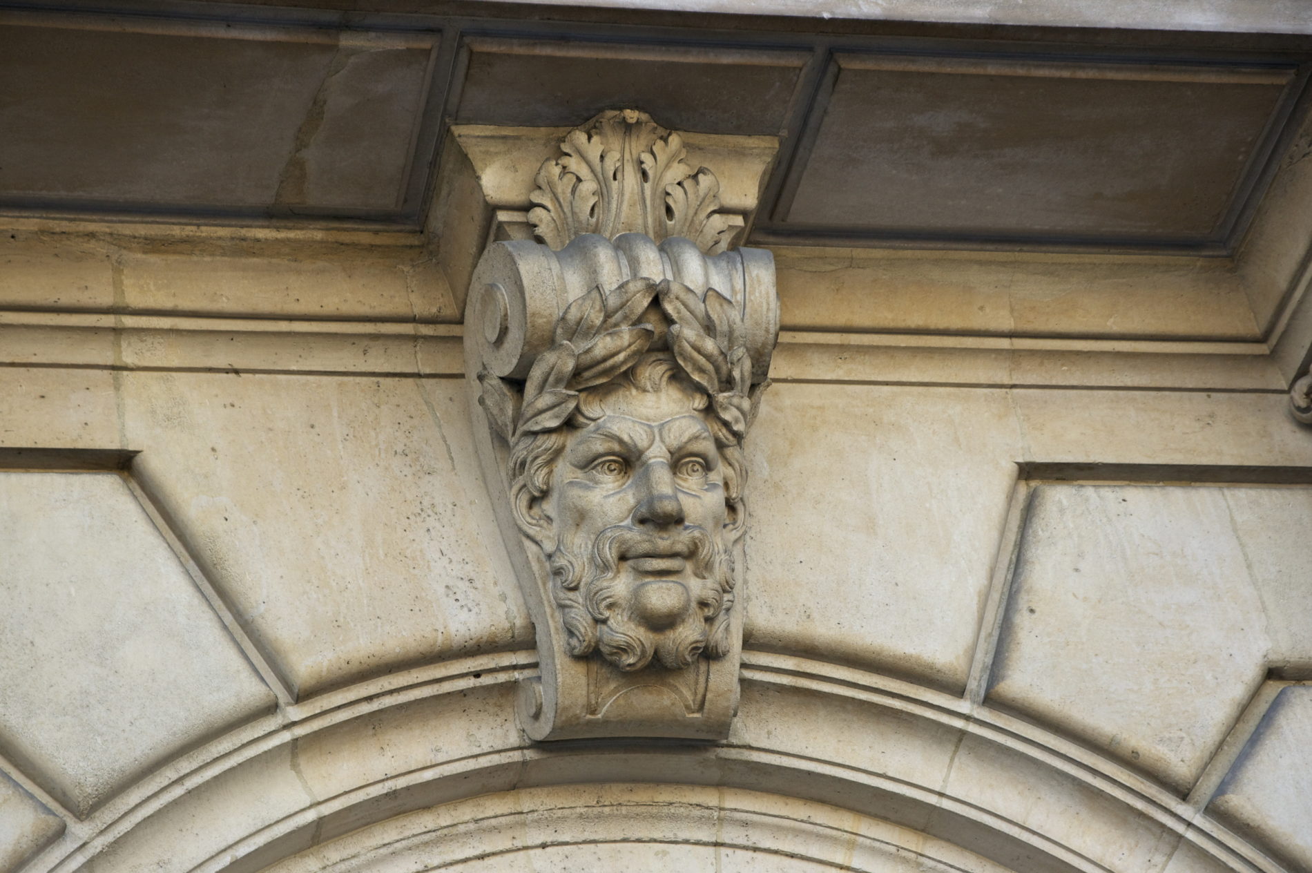 A POEM ABOUT THE MASCARON IN PARIS - WONDERLUST